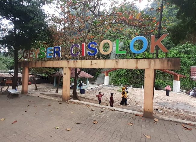 Penataan Geyser Cisolok Diapresiasi Pengunjung - Sukabuminow.com